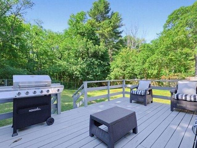 house with 4 bedroom, Franklin MA ES103928152