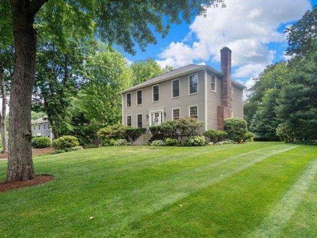 house with 4 bedroom, Franklin MA ES104899639