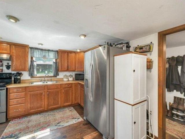 house with 4 bedroom, Franklin NH ES105141068