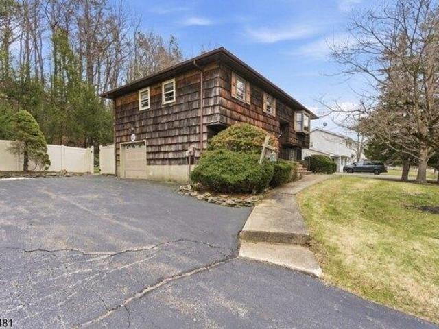 house with 4 bedroom, Franklin NJ DLS101750646
