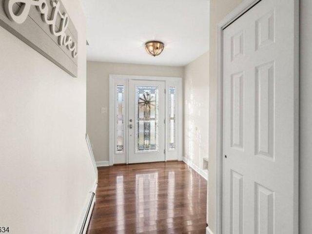 house with 4 bedroom, Franklin NJ ES105158425