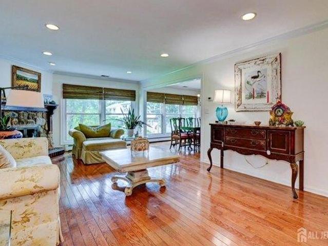 house with 4 bedroom, Franklin NJ ES105192604