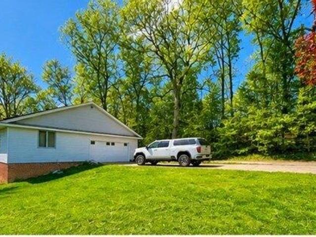 house with 4 bedroom, Franklin PA ES103600886