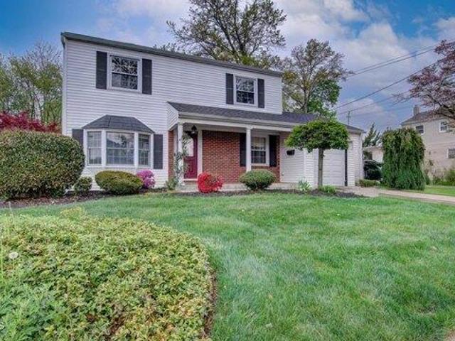 house with 4 bedroom, Freehold NJ DLS101628312
