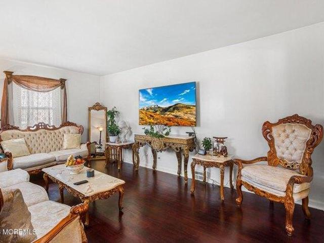 house with 4 bedroom, Freehold NJ DS104408750