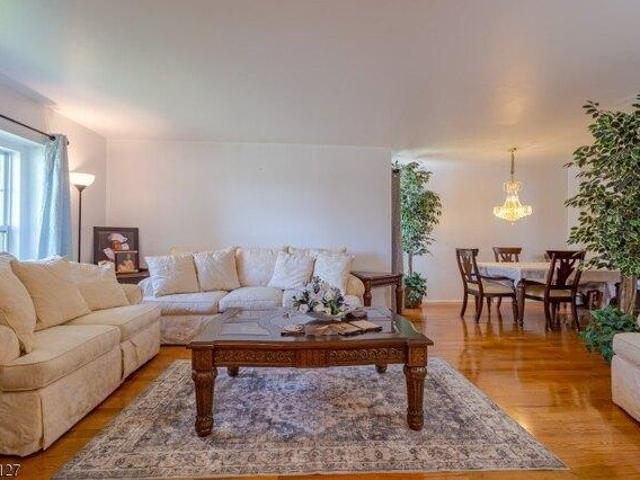 house with 4 bedroom, Freehold NJ ES104920307