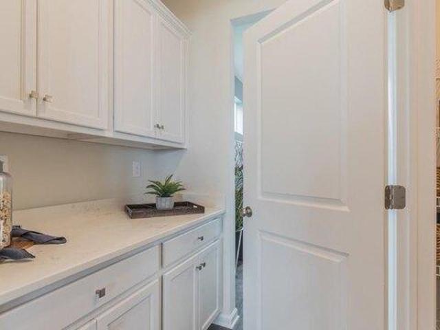 house with 4 bedroom, Freehold NJ ES105123809