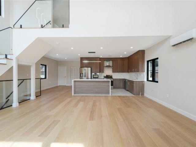 house with 4 bedroom, Fresh Meadows NY DS93307701