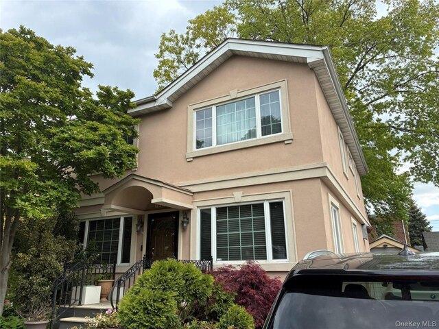 house with 4 bedroom, Fresh Meadows NY ES103624934