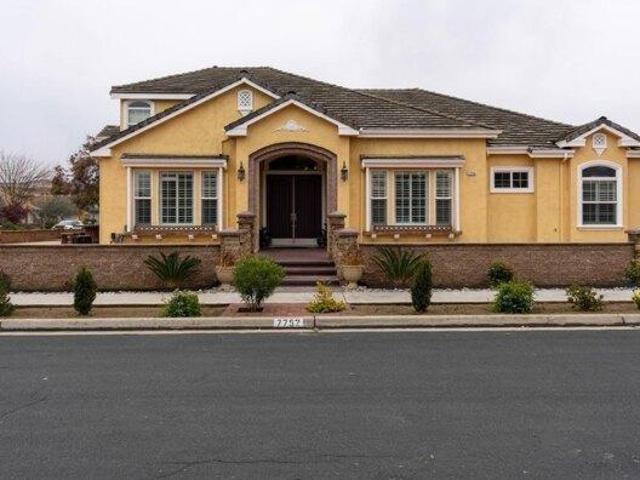 house with 4 bedroom, Fresno CA DS88483551