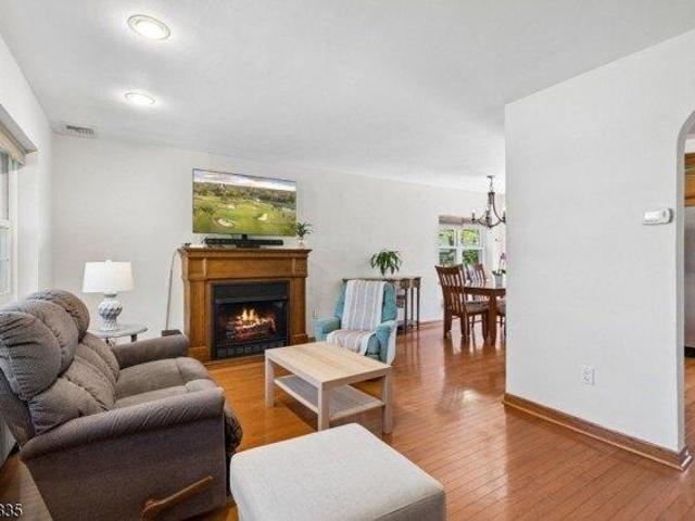 house with 4 bedroom, Garwood NJ DS102729202