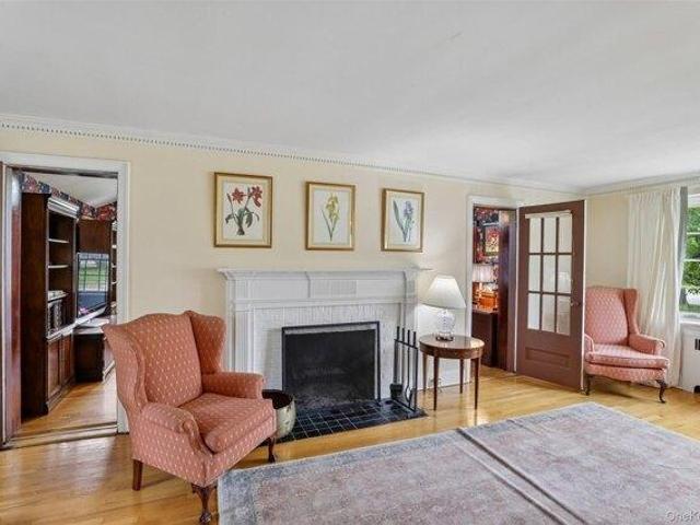 house with 4 bedroom, Garden City NY ES104904602