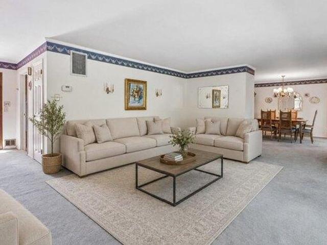 house with 4 bedroom, Garden City NY ES104907503