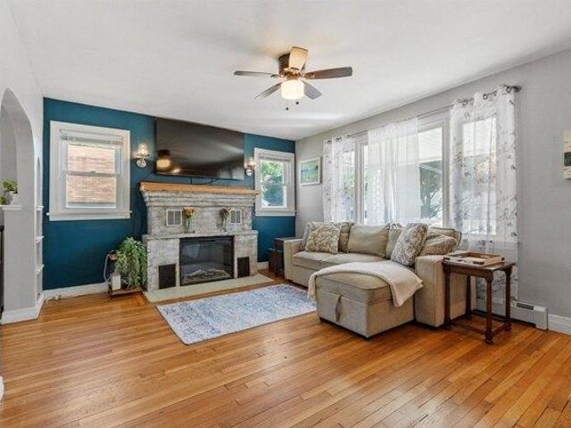 house with 4 bedroom, Gardner MA DS102822702