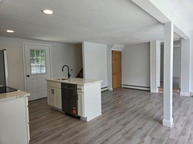 house with 4 bedroom, Gardner MA ES104332963