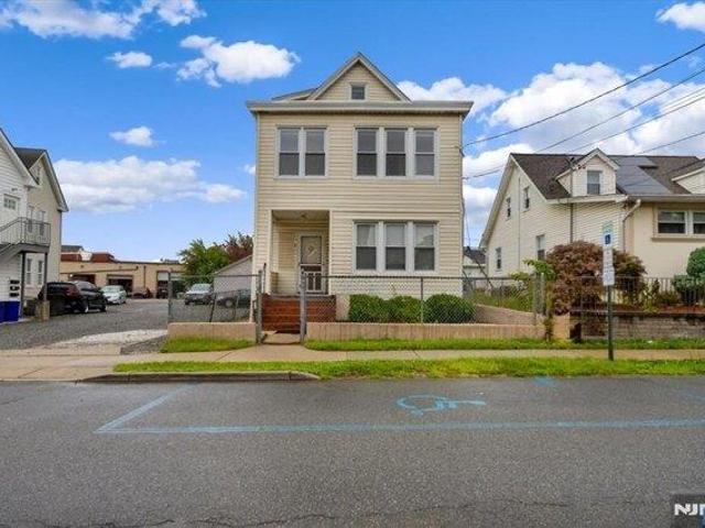 house with 4 bedroom, Garfield NJ DS104150331