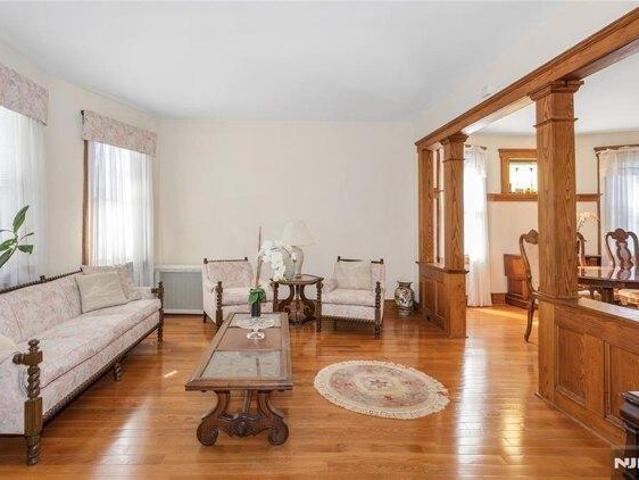 house with 4 bedroom, Garfield NJ ES105126940