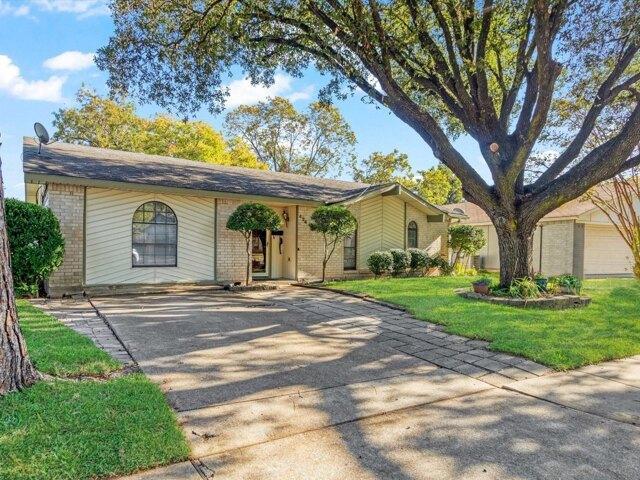 house with 4 bedroom, Garland TX ES103500818