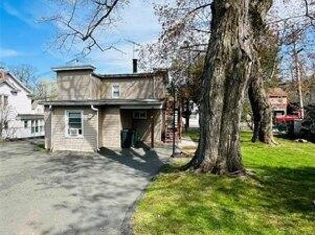 house with 4 bedroom, Garnerville NY DS102561006