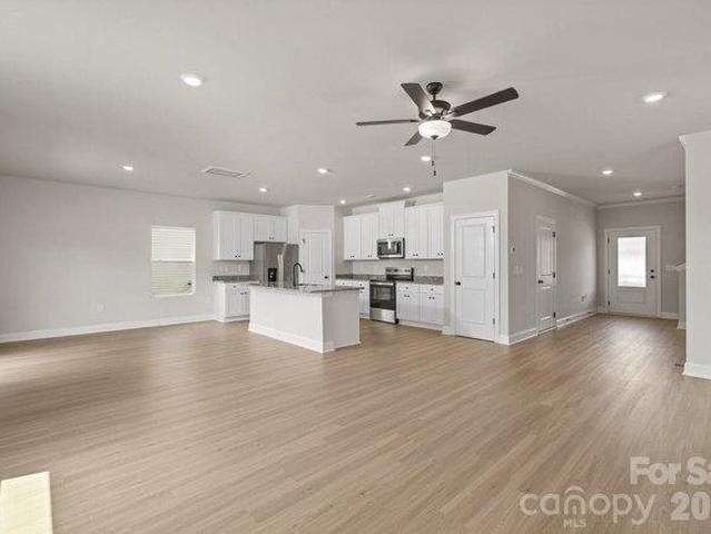 house with 4 bedroom, Gastonia NC DS103602684
