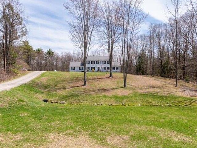 house with 4 bedroom, Gilford NH DLS103017080