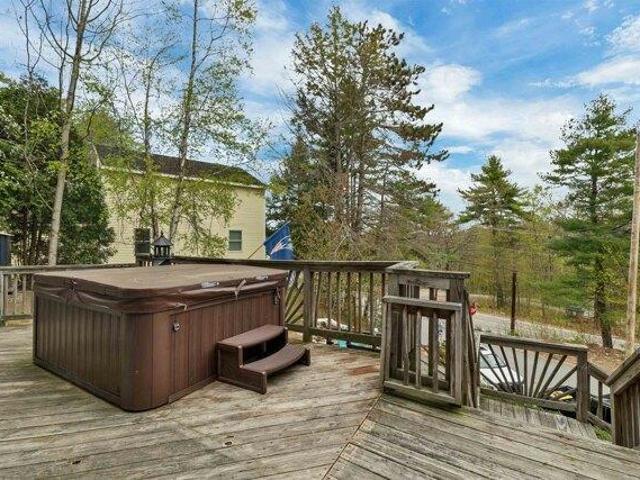 house with 4 bedroom, Gilford NH DS104192431