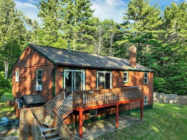 house with 4 bedroom, Gilford NH DS104480170
