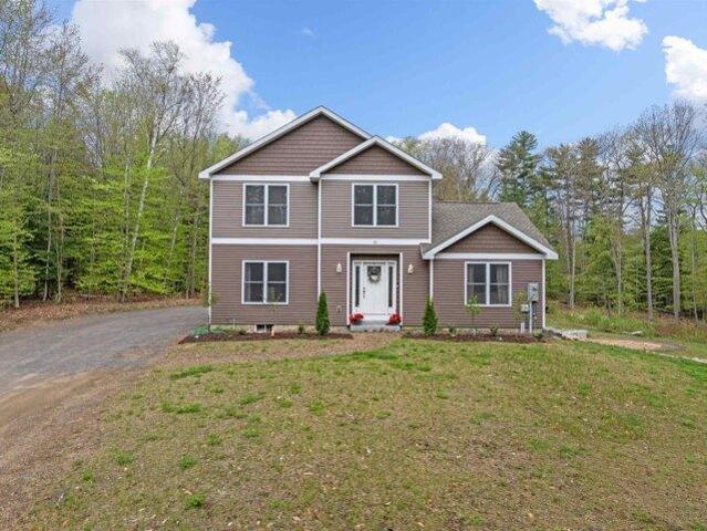 house with 4 bedroom, Gilford NH ES104192111