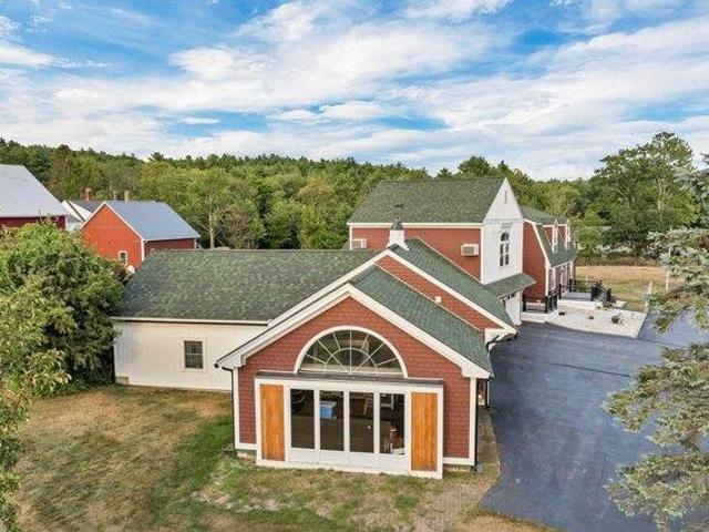 house with 4 bedroom, Gilford NH ES104853482