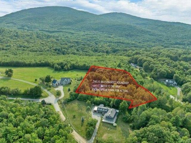 house with 4 bedroom, Gilford NH ES105105276