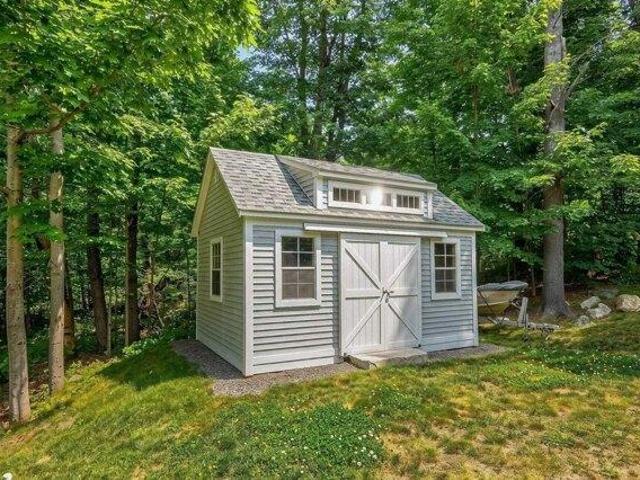 house with 4 bedroom, Gilford NH ES105174728