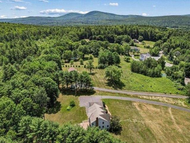house with 4 bedroom, Goffstown NH DS103931828