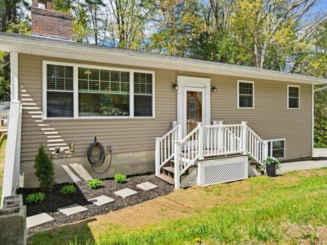 house with 4 bedroom, Goffstown NH DS104043148