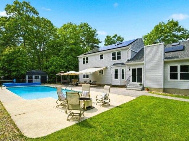 house with 4 bedroom, Goffstown NH ES103966350