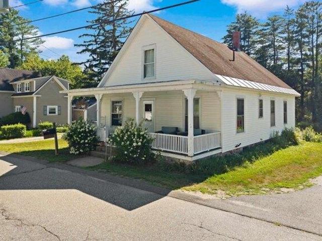 house with 4 bedroom, Goffstown NH ES105174852