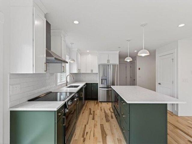 house with 4 bedroom, Gorham ME DLS103036643