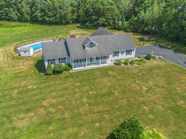 house with 4 bedroom, Gorham ME DS104441659