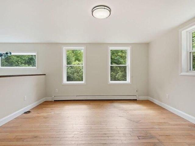 house with 4 bedroom, Gorham ME ES105112967