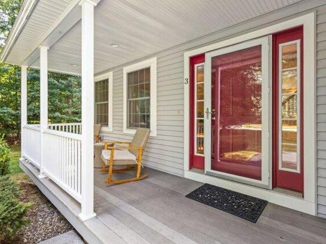 house with 4 bedroom, Gorham ME ES105115258