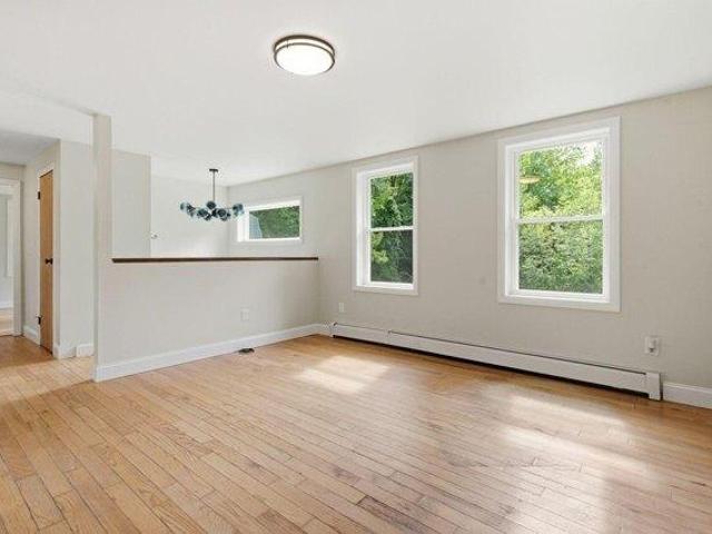 house with 4 bedroom, Gorham ME ES105189975