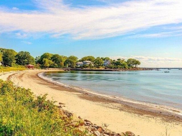 house with 4 bedroom, Gloucester MA DLS103018693