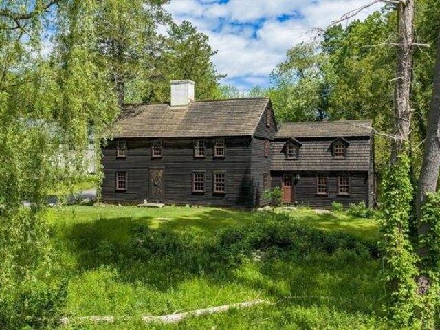 house with 4 bedroom, Gloucester MA DS104190479
