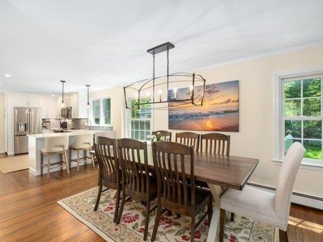 house with 4 bedroom, Gloucester MA ES105041209