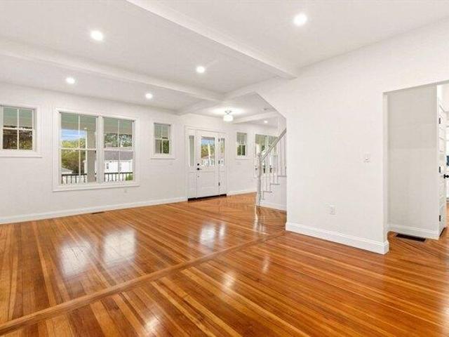 house with 4 bedroom, Gloucester MA ES105156817