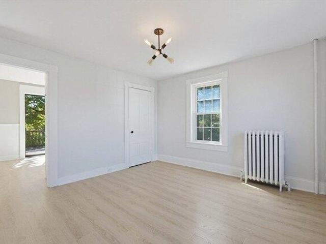 house with 4 bedroom, Gloucester MA ES105207680