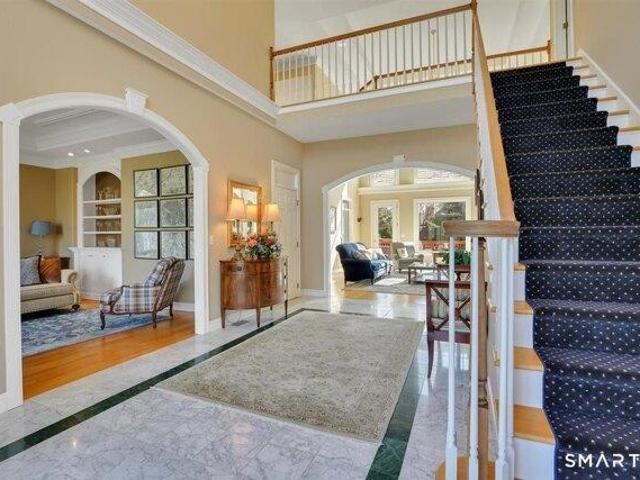 house with 4 bedroom, Glastonbury CT DLS102445444
