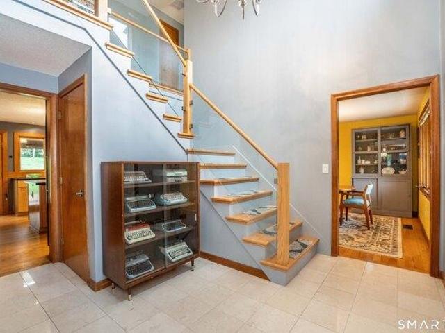 house with 4 bedroom, Glastonbury CT DS101858769