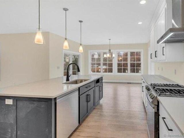 house with 4 bedroom, Glastonbury CT DS103163380