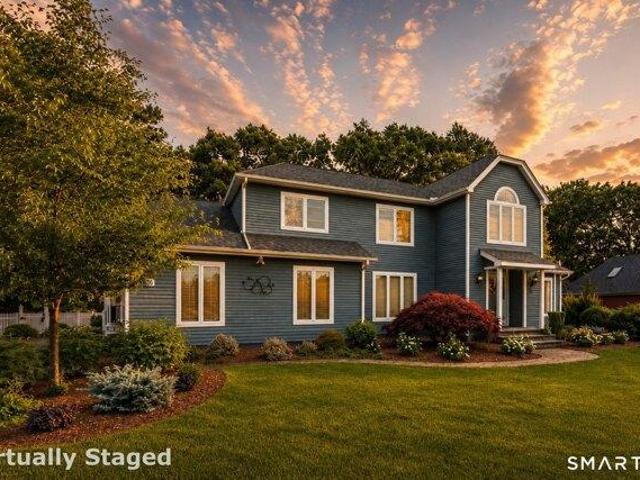 house with 4 bedroom, Glastonbury CT DS104298498