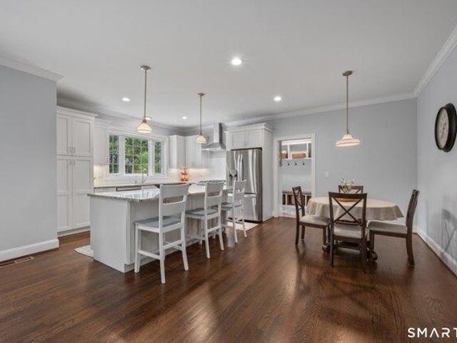 house with 4 bedroom, Glastonbury CT DS104234278